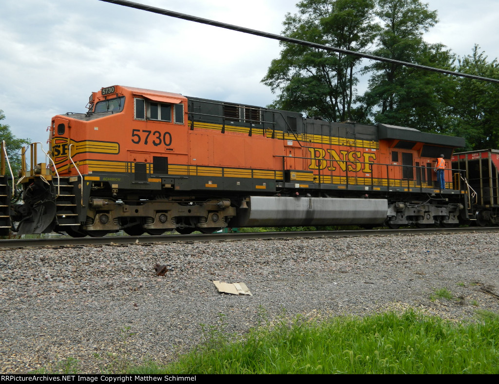 BNSF 5730